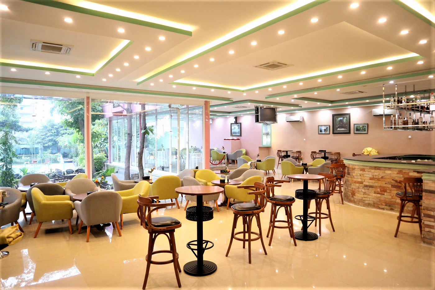 Glory Regency Hotel - be treated like royal